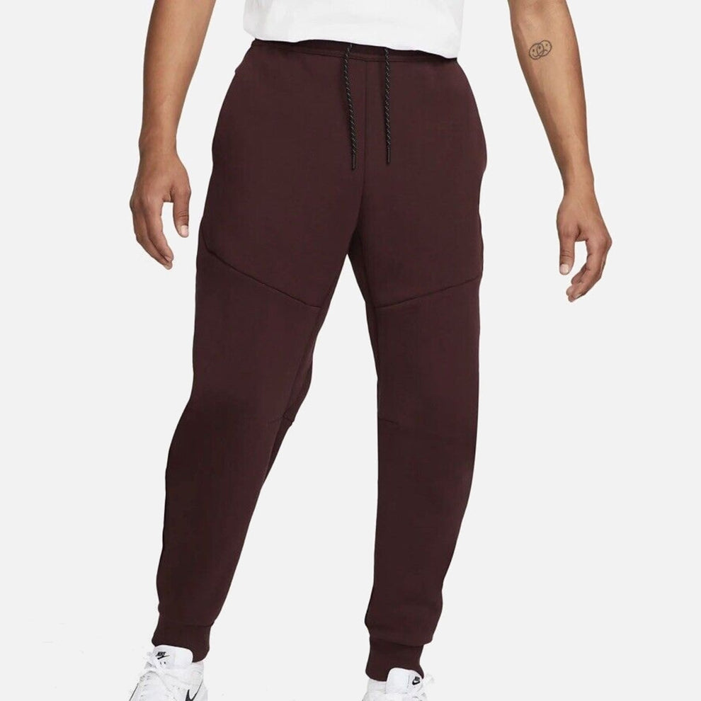 Men's Nike Tech Fleece Engineered Tracksuit Bottoms - Maroon - THE ...